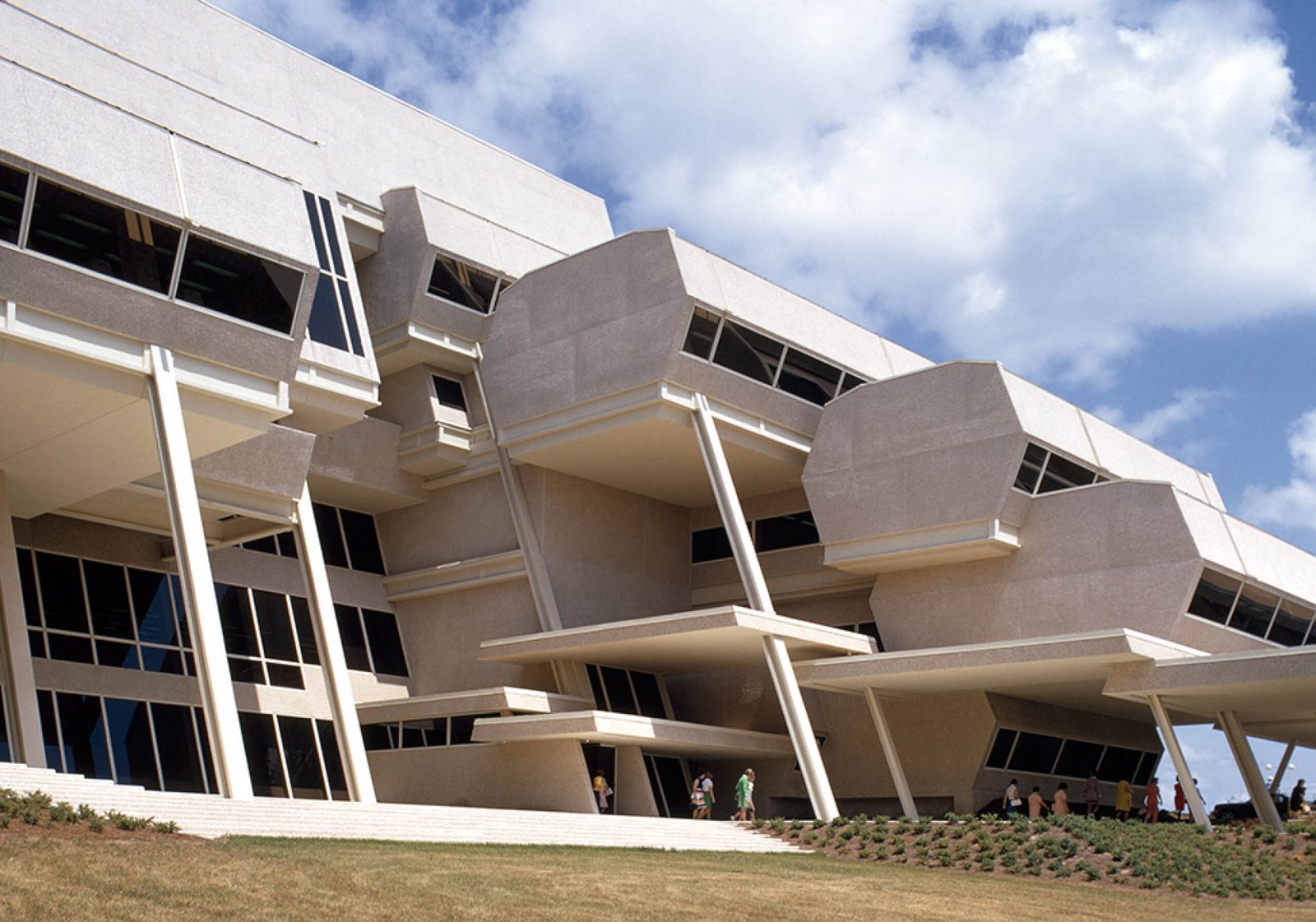 Monument Man: Paul Rudolph Institute for Modern Architecture - Kanto ...