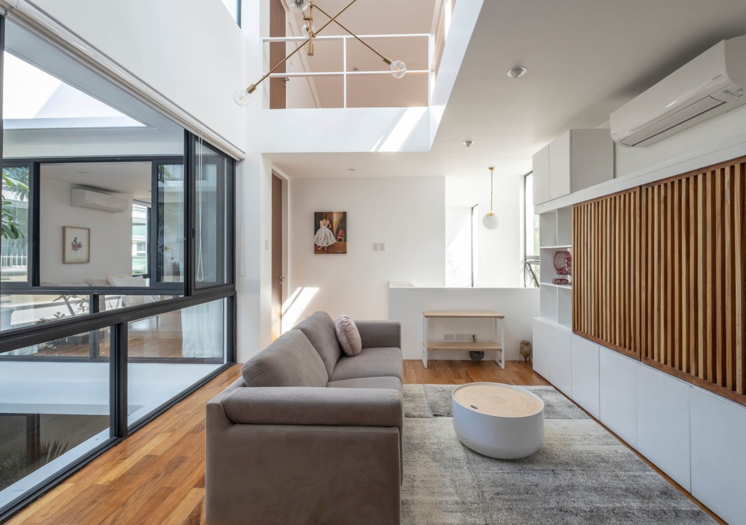 Inward Gaze: Inward House by MB Architecture Studio - Kanto - Creative ...