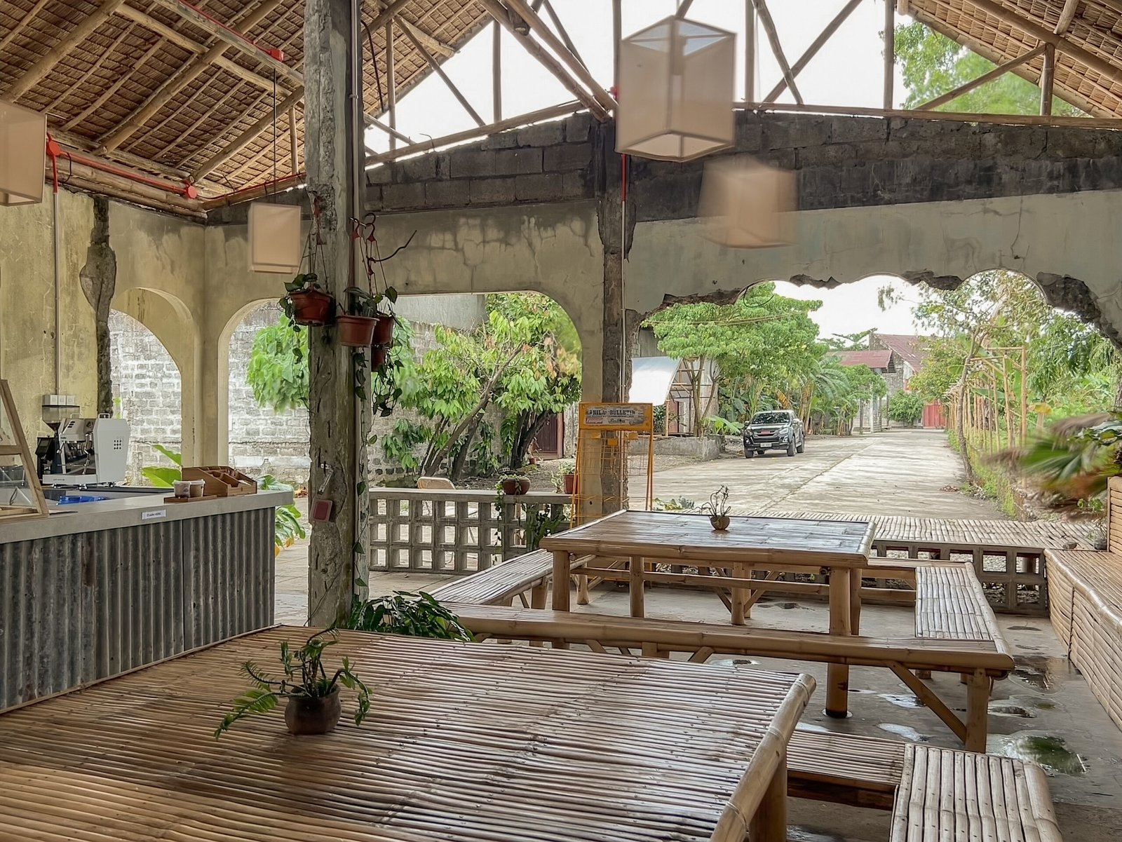 Rustic Rendezvous: Café Ruins by DOCE Design + Build - Kanto - Creative ...