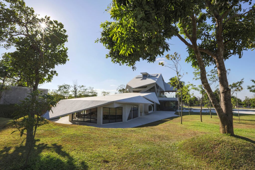 Artistic Fire: Asador Alfonso by Carlo Calma Consultancy - Kanto ...