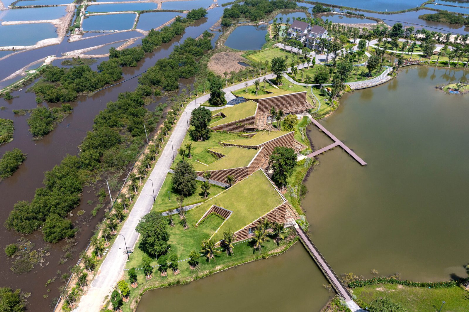 From Invisible to Unmissable: The Park by MIA Design Studio - Kanto ...