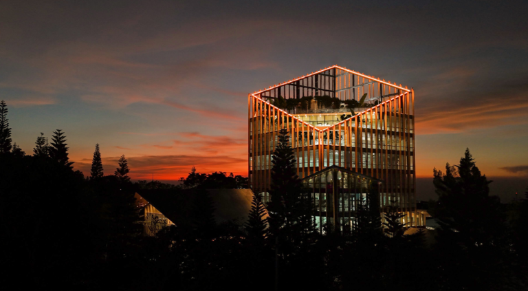 Open Forum: Tagaytay City Hall by WTA Architecture and Design Studio ...