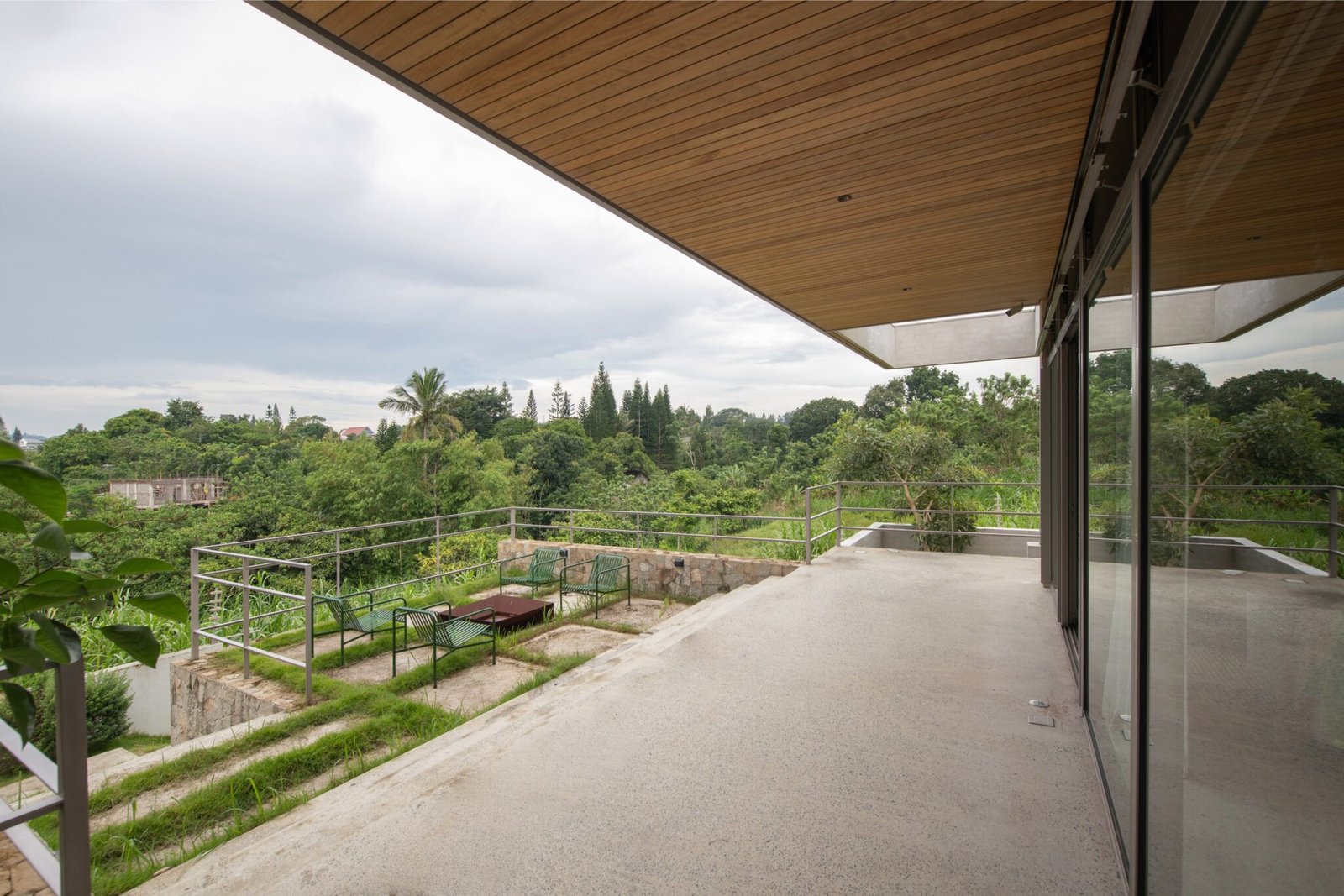 Weathering Heights: CAW House by Studio Tille - Kanto - Creative Corners